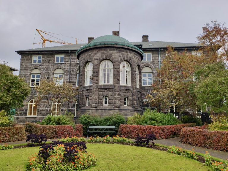 A city tour of Reykjavik to discover its most beautiful spots - Hop On ...